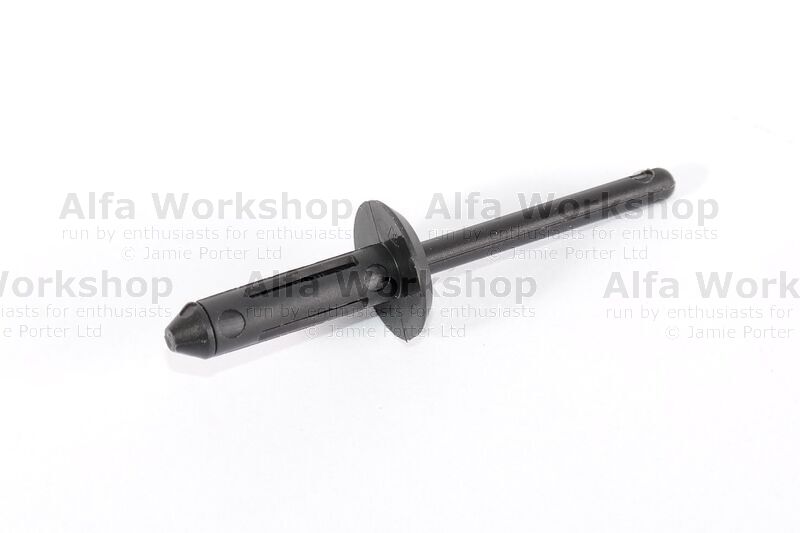 Alfa Romeo Giulia Clips